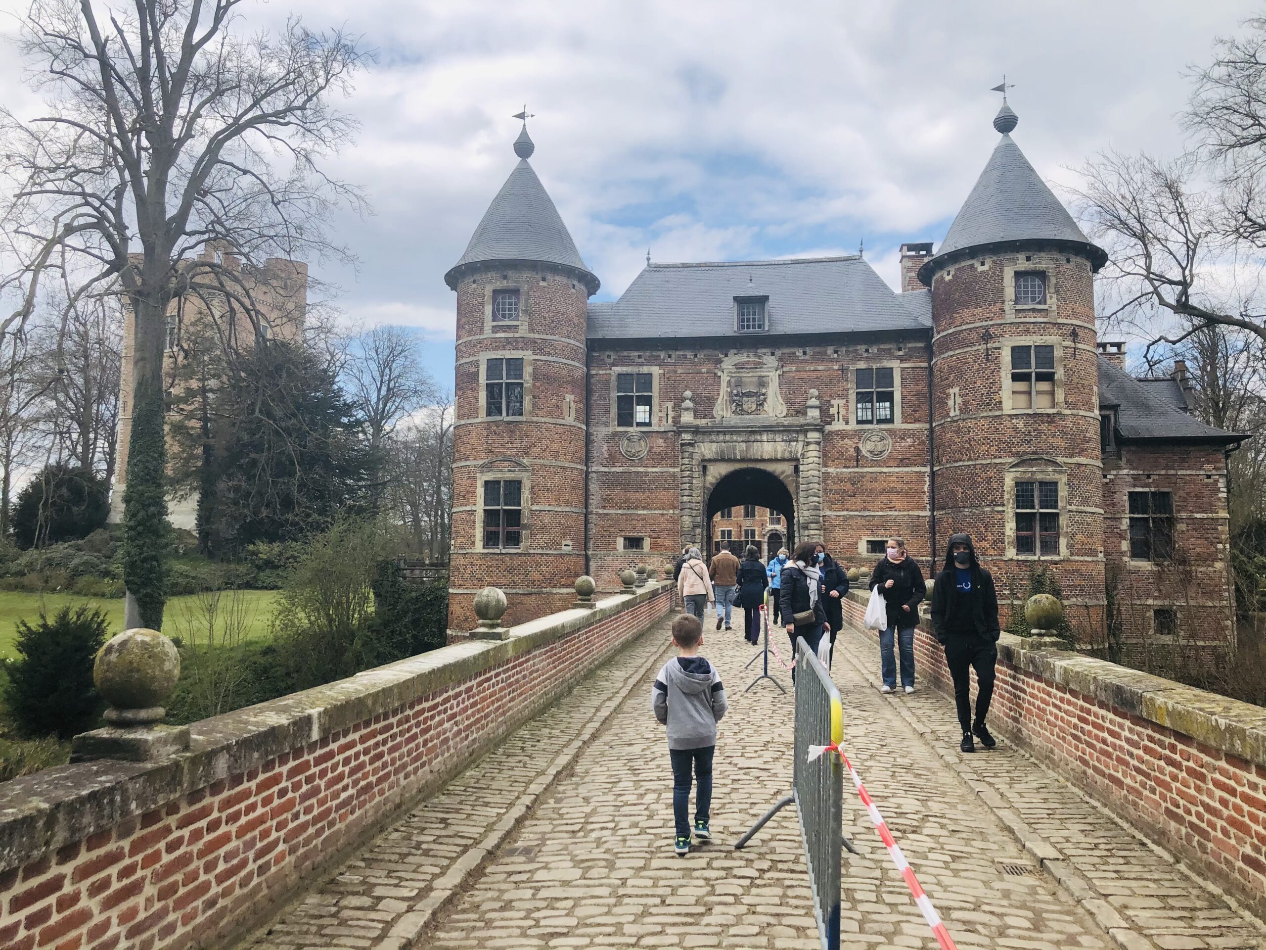 Groot-Bijgaarden Castle - Tolman Travels